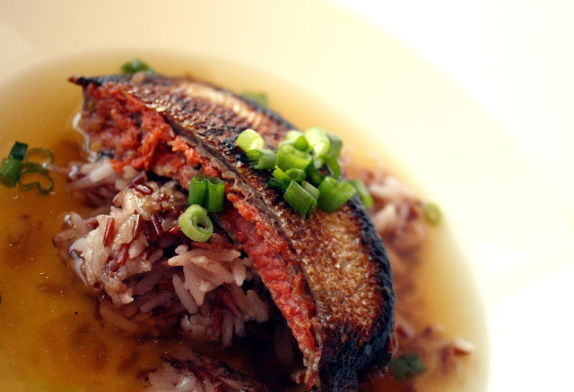 the Nom Lab.: Comfort in a Bowl of Green Tea: Miso Salmon (Sake) Ochazuke