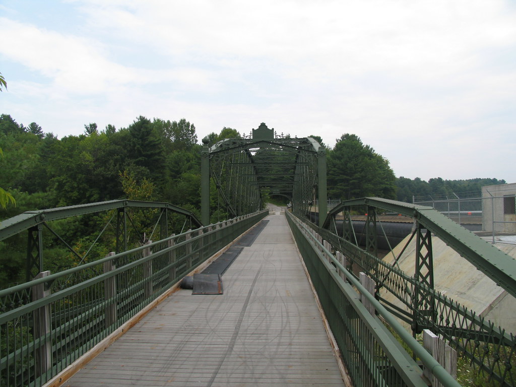 Travel New England: Highgate Falls Parabolic Truss Bridge