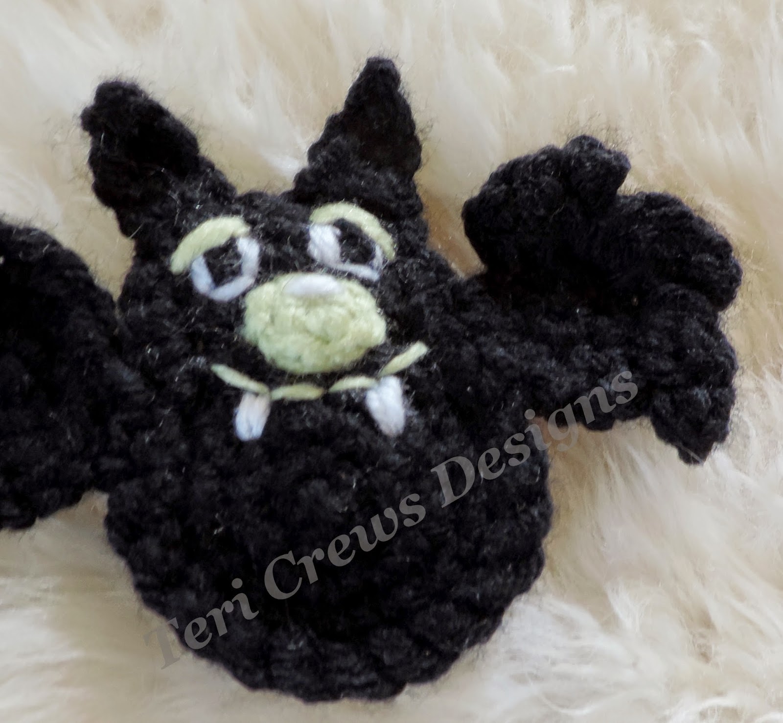 Teri's Blog: New Cute Bat Applique Pattern