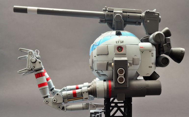 Custom Build: MG 1/100 RB-79 Ball "Coffin for Ace"