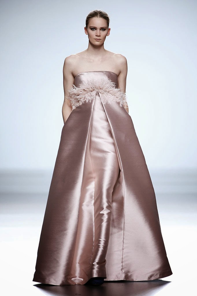 Fashion Runway | The 2nd SKIN Co. Mercedes-Benz Fashion Week Madrid ...