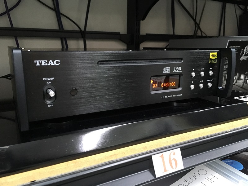 audio square fujisawa: 【期間限定デモ】TEACのコンパクトなCDプレーヤー『PD-501HR-SE』を、期間限定展示中です。