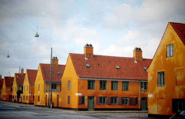 Brian's Copenhagen Picture-a-day: Days 23 and 24. Nyboder.