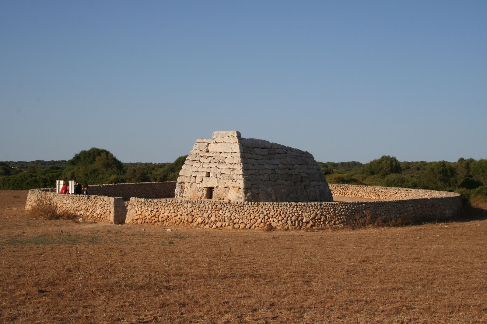 Arqueoturismo: megalitismo en Menorca
