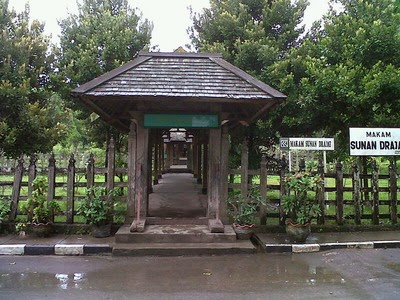 MKI : PETA LOKASI MAKAM SUNAN DRAJAT