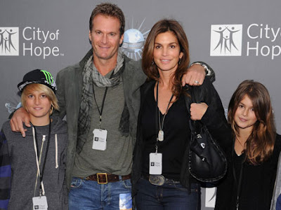 yestheyarebeautiful: Presley Walker e Kaia Jordan Gerber