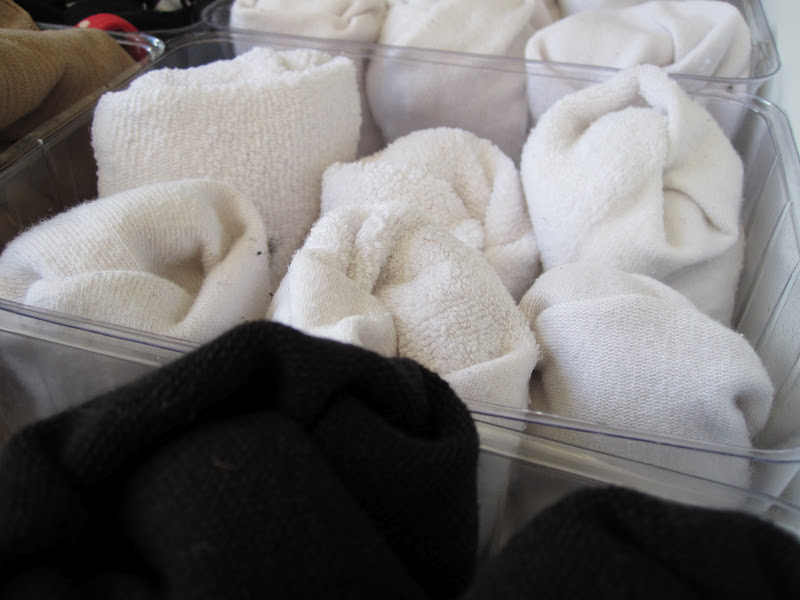 Cassadiva: Organising a Sock Drawer