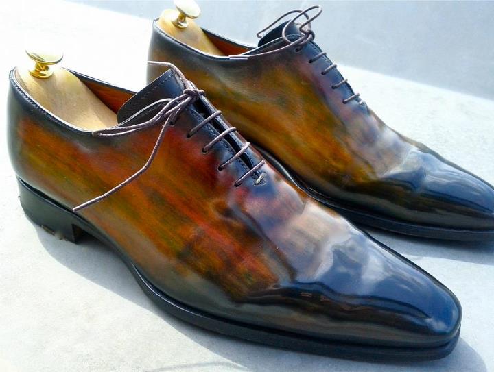 Burnishing shoes with polish : r/malefashionadvice
