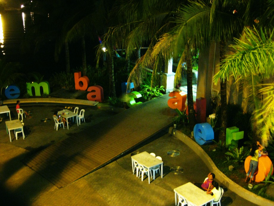 The Walking Tripod: Ultimate Bicol Road Trip Experience