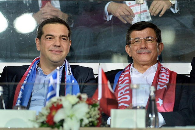 ΝΑ ΚΑΙ ΤΑ ΚΑΡΑΓΙΟΖΙΛΙΚΙΑ: ΜΕ ΚΑΣΚΟΛ ΚΑΙ ΤΩΝ ΔΥΟ ΧΩΡΩΝ ΣΤΟ ΓΗΠΕΔΟ... Η ...