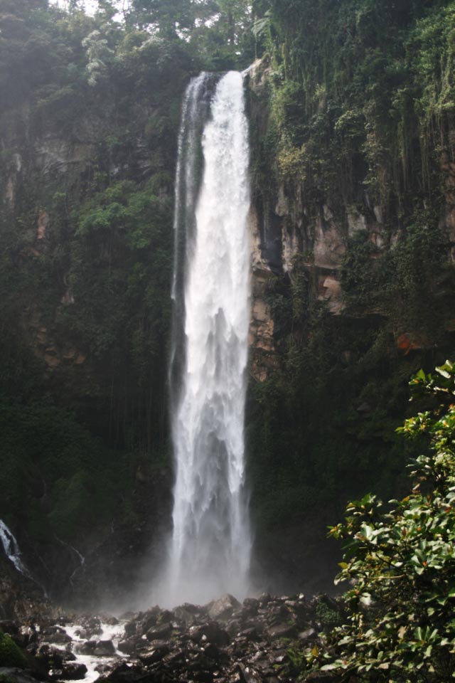 Visit Tawangmangu: Grojogan Sewu