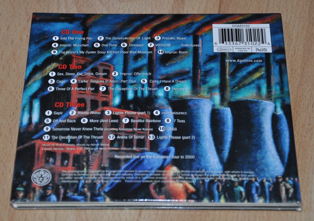 Co posiada Codringher: King Crimson - Heavy ConstruKction (2000)