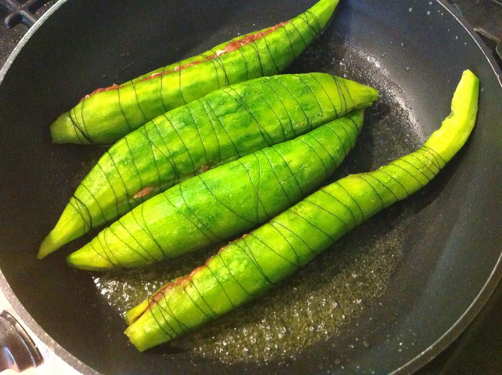 This Muslim Girl Bakes: Keema Stuffed Karelay