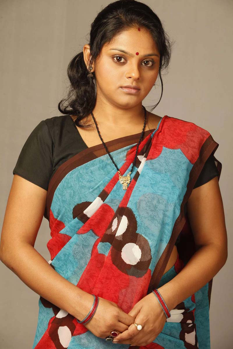 PiczGallerys: Mutham Thara Vaa Movie Stills