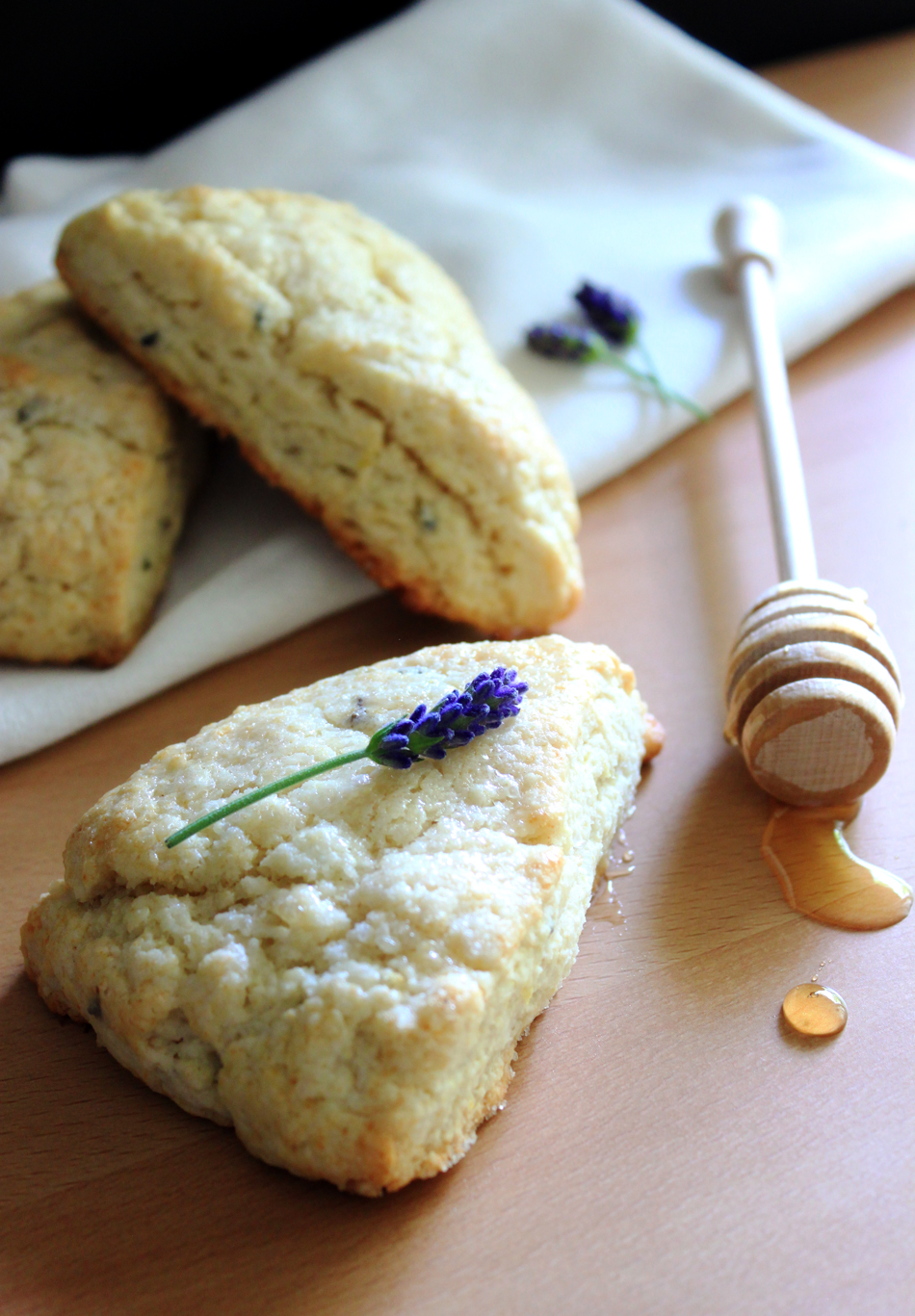 The Busty Baker: Lavender Lemon Scones