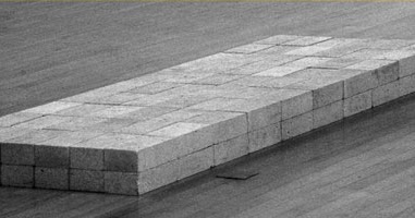 Tocho T8: CARL ANDRE (1935): EQUIVALENT VIII (THE BRICKS, 1966)