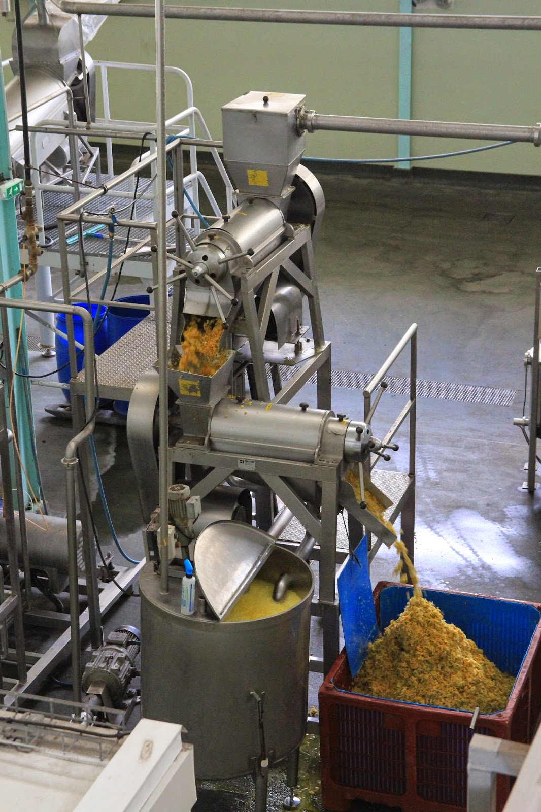 Les Lou's en Polynésie Française: Moorea : l'usine rotui