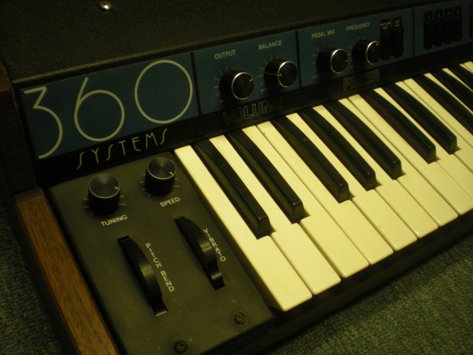 MATRIXSYNTH: 360 SYSTEMS Digital POLY SYNTHESIZER Keyboard from 1982