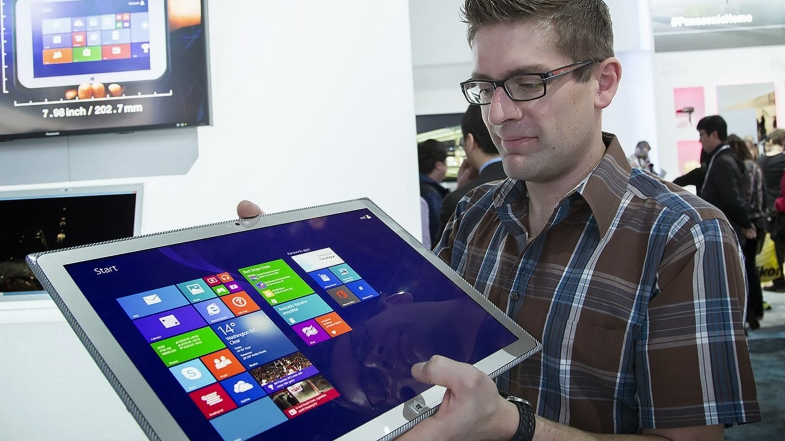 CES 2014 : Panasonic launches first 4K tablet | DEwil. Explore a world ...