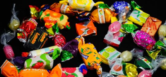 9 alimentos que fazem mal (de acordo a ciência) e você come mesmo assim