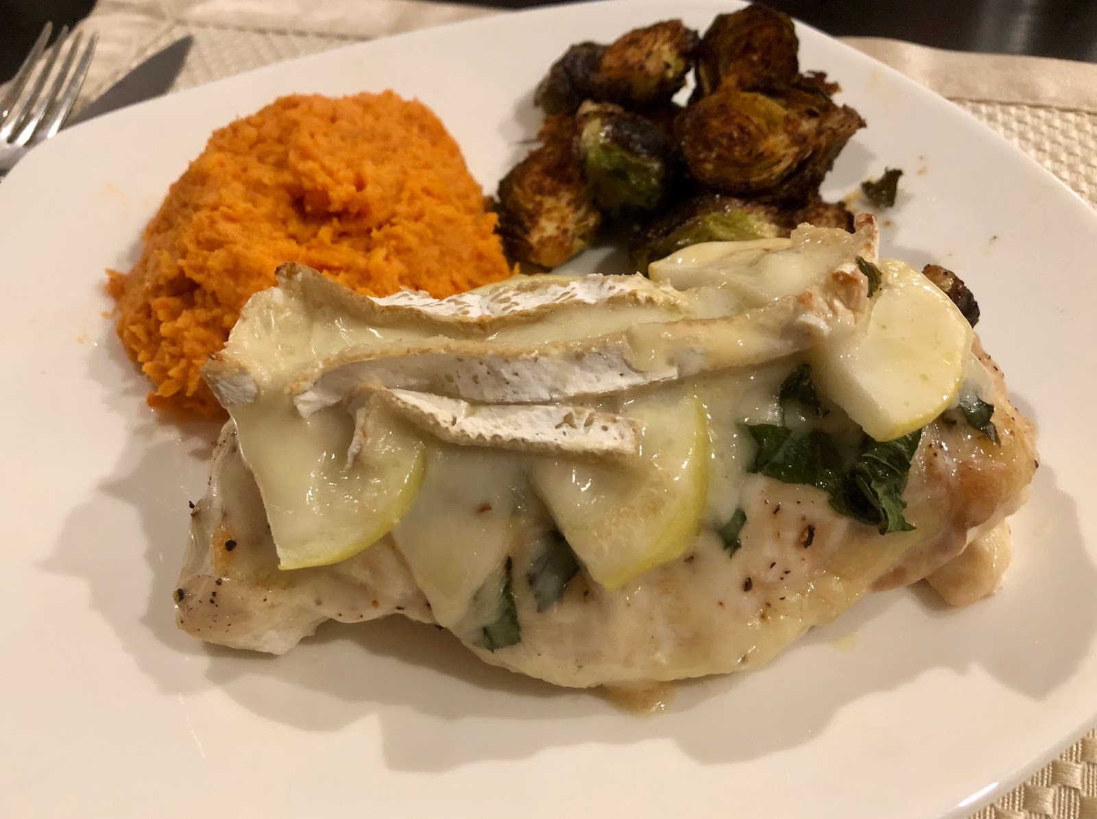 Apple & (Goat's) Brie Chicken