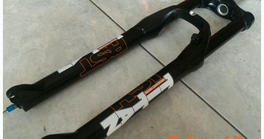 FORK RST TITAN BLACK STANCHION 27.5" Rp.2.050.000.- - PITSTOP BIKES