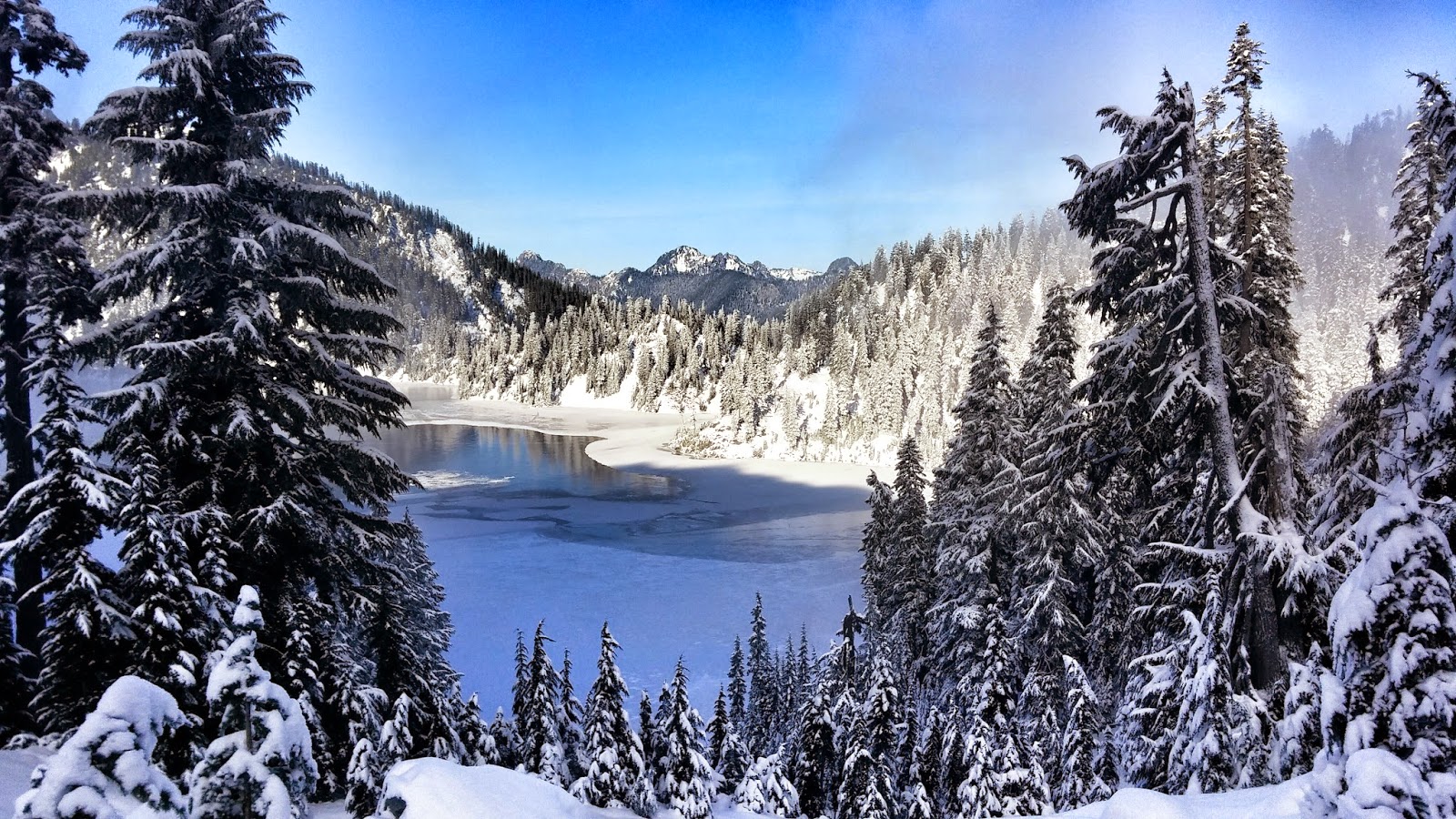 Hiking in the Pacific Northwest: Snow lake hike 12/02/14