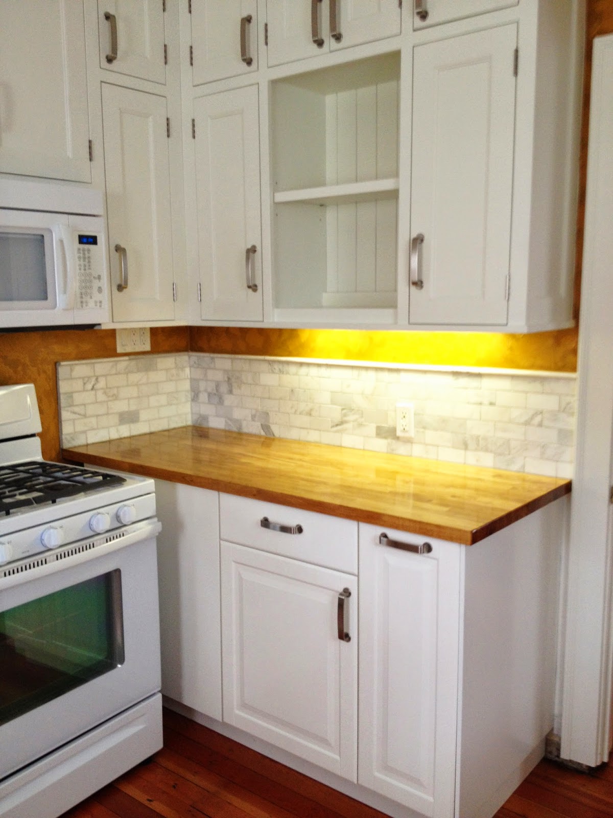Kendal Lynn Designs: Skim coating our kitchen walls