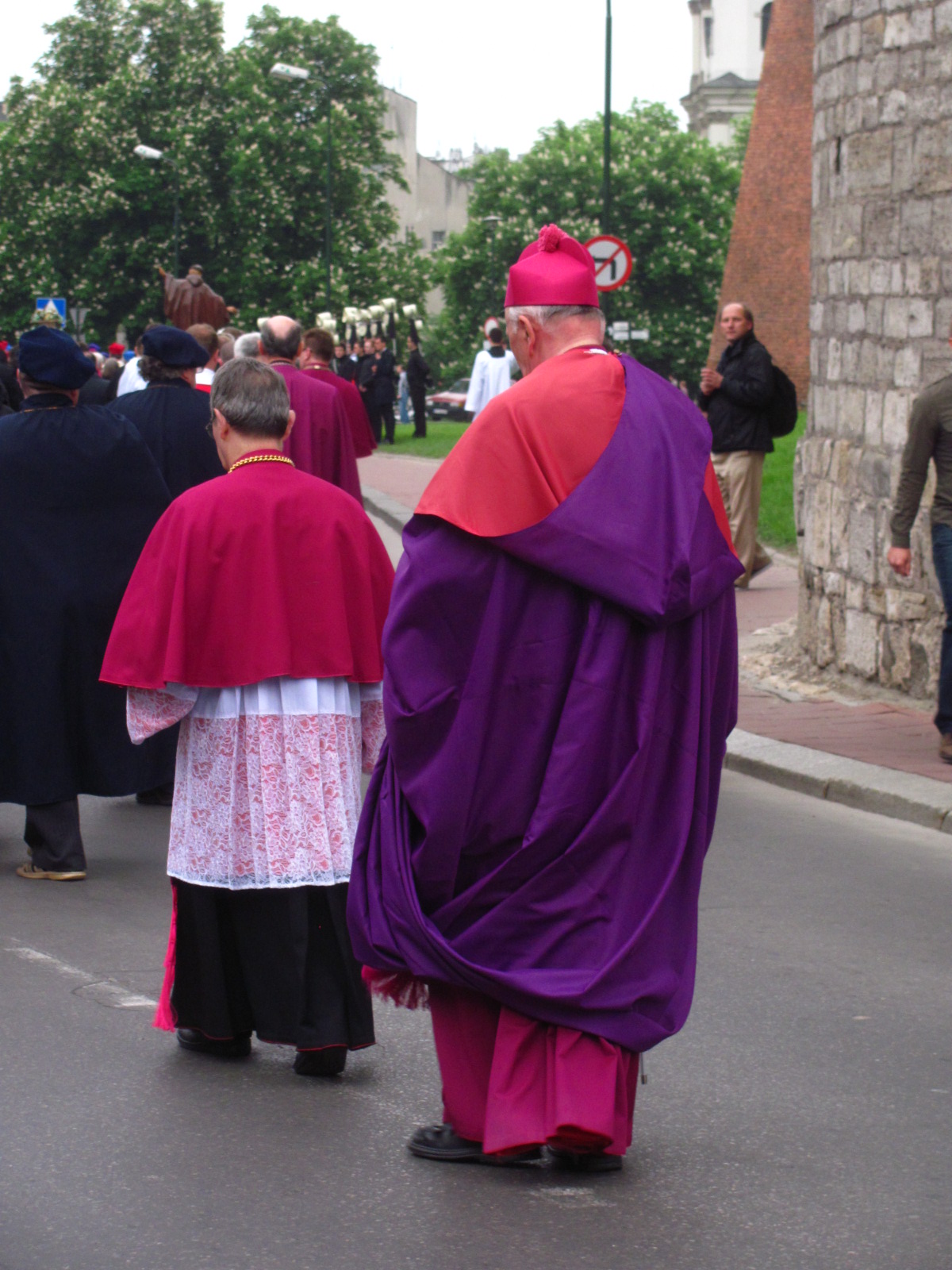 Te igitur: Cappa Magna on the Streets of Kraków in 2013