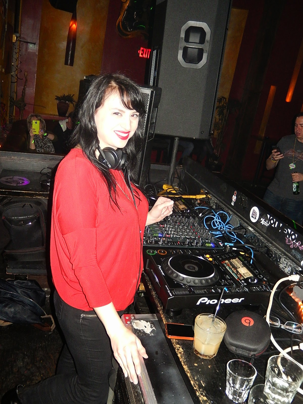 Sarah Myers Dj