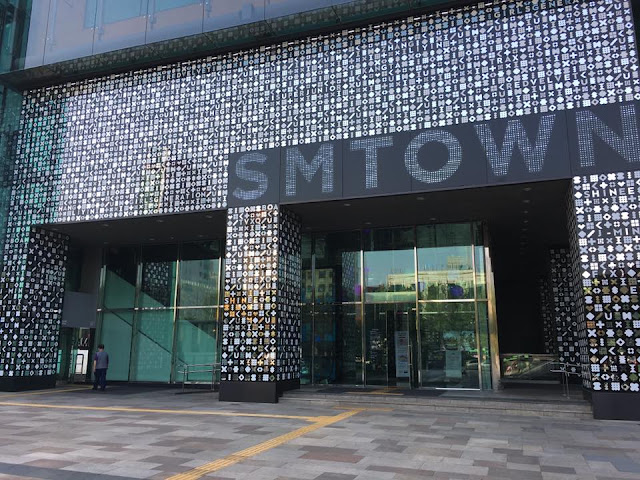 Let's go to Korea #3 : SM TOWN @coexartium - Korean Addiction - Blog ...