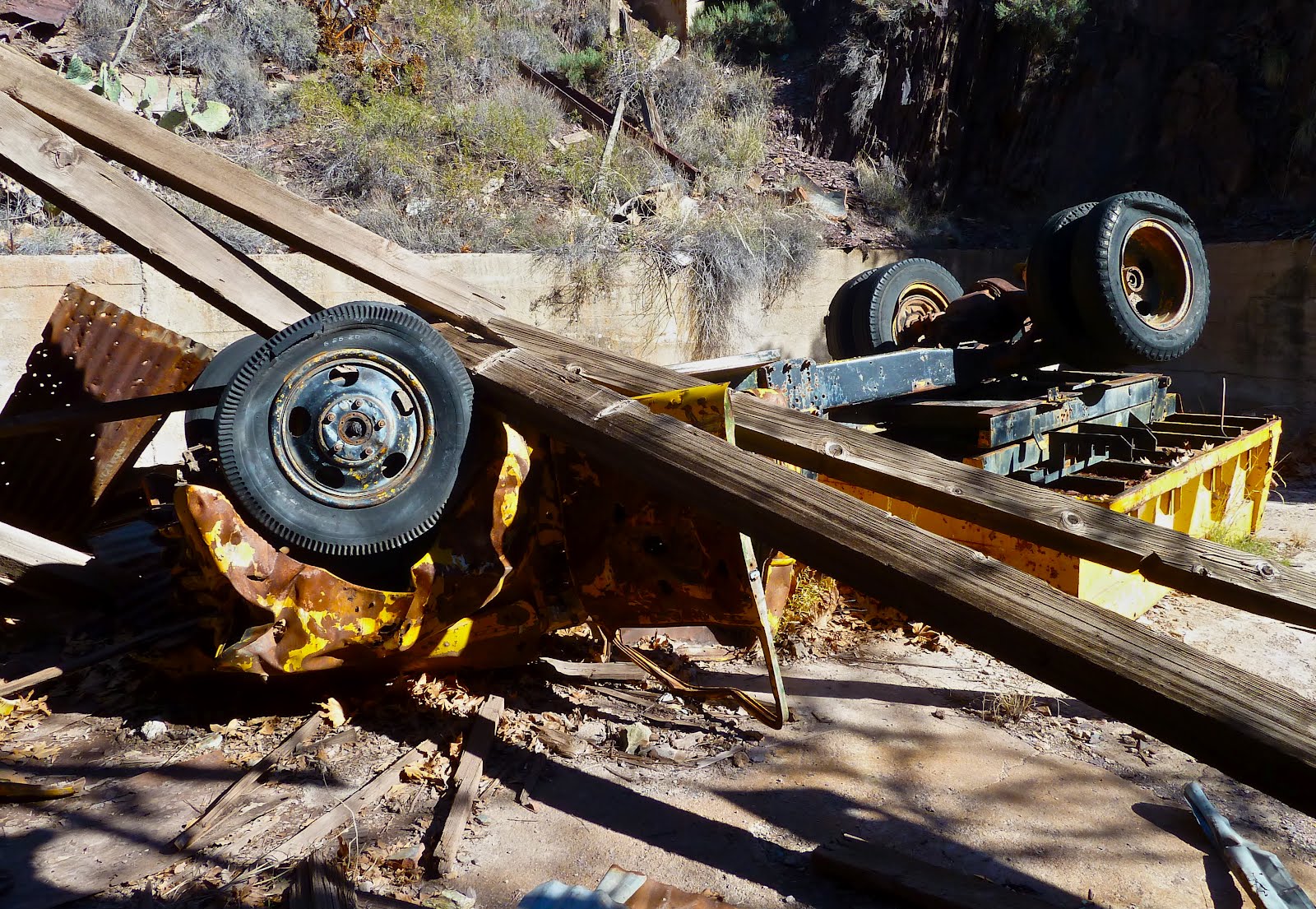 Scottsdale Daily Photo: Photo: Oops, Upended, smashed truck at ...