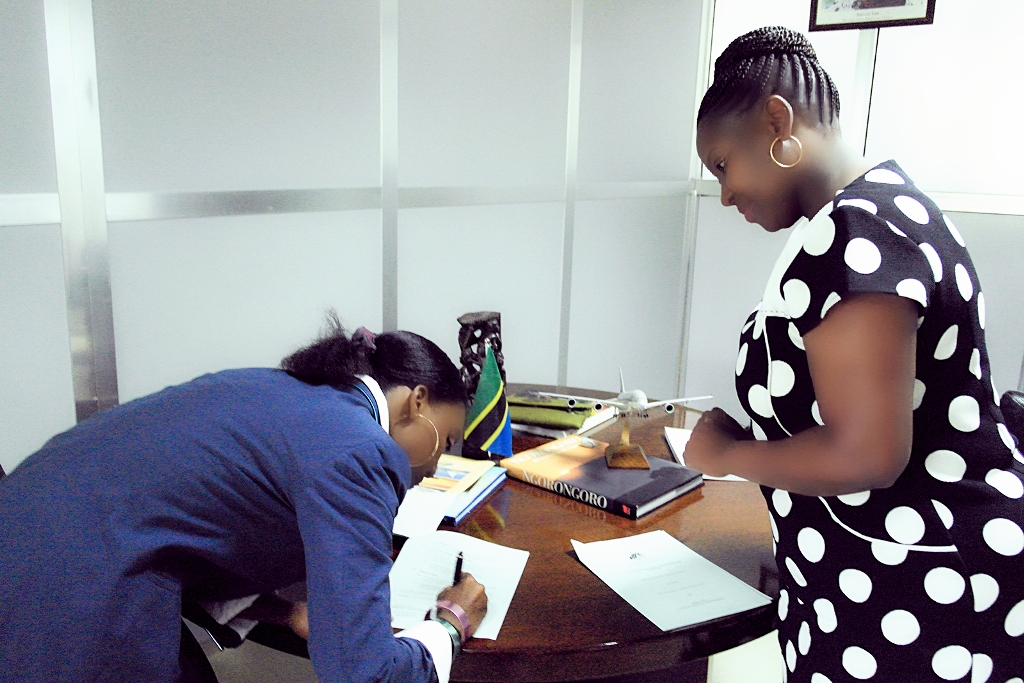 MSANII IRENE VEDA AULA UBALOZI WA UTALII KUPITIA BODI YA TAIFA YA ...