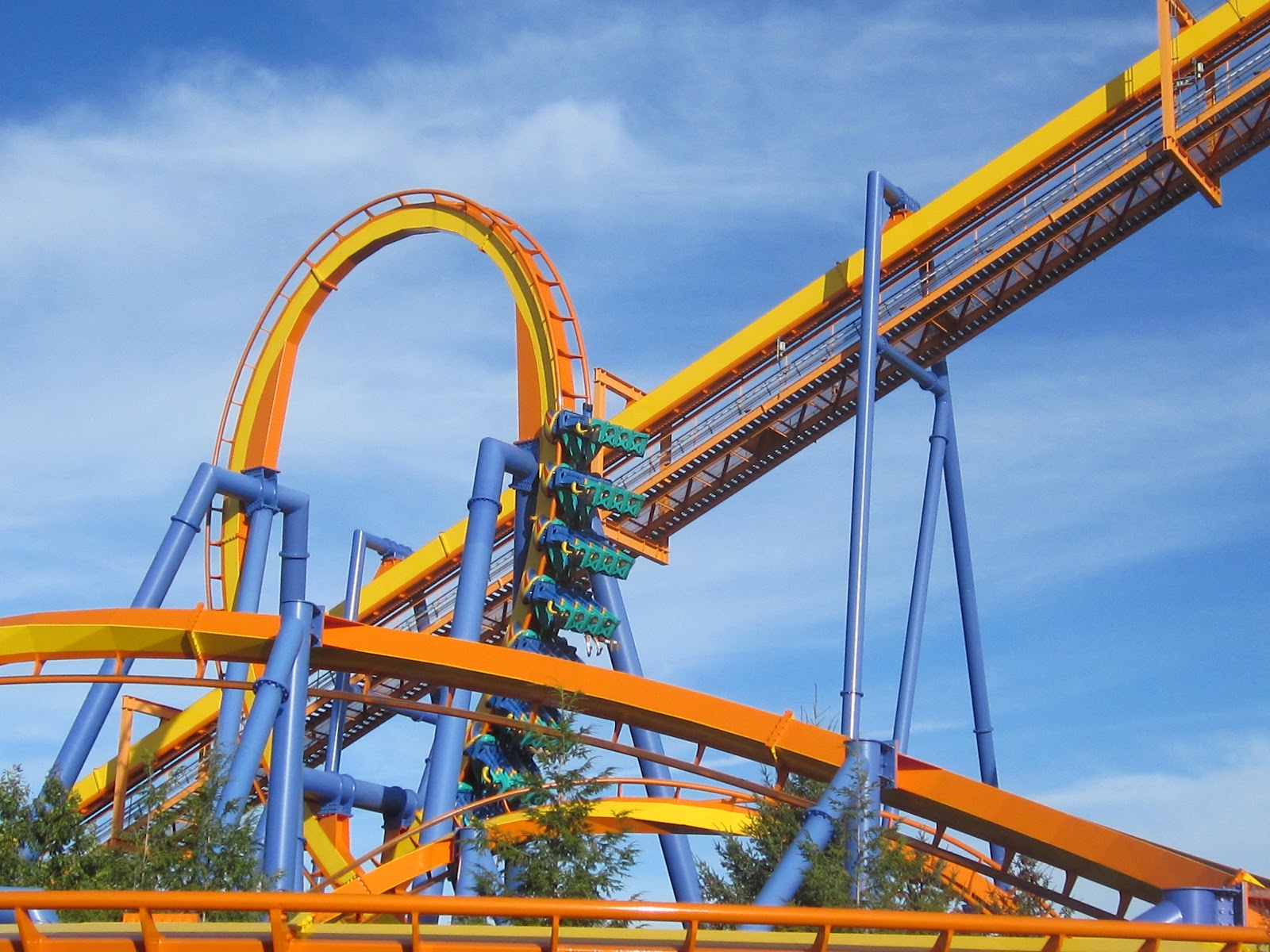 Bobbie's Roller Coaster And Theme Park Reviews: TALON