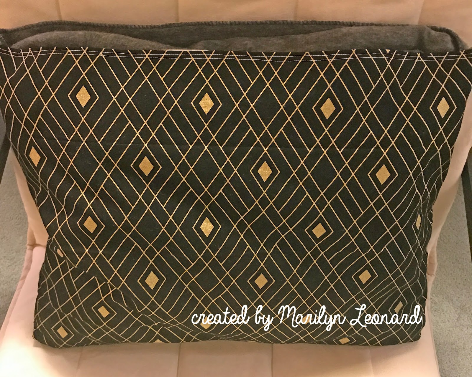 ~ Marilyn's Crafts ~: Quillow - Blanket and Pillow