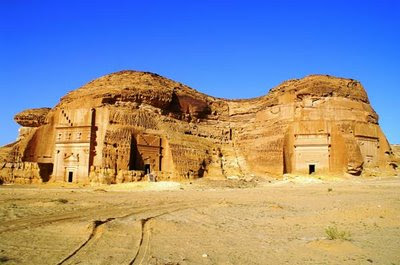The beauty of the Architectural Heritage Thamud - Tourism in the World