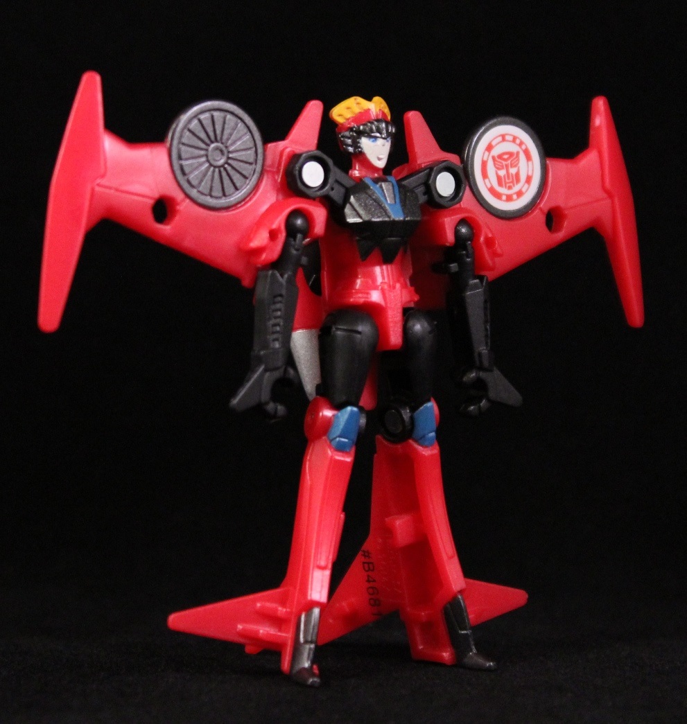 She's Fantastic: Robots in Disguise Legion Class WINDBLADE!