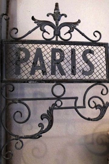 Marie Arden Pink Living: Paris pinkness