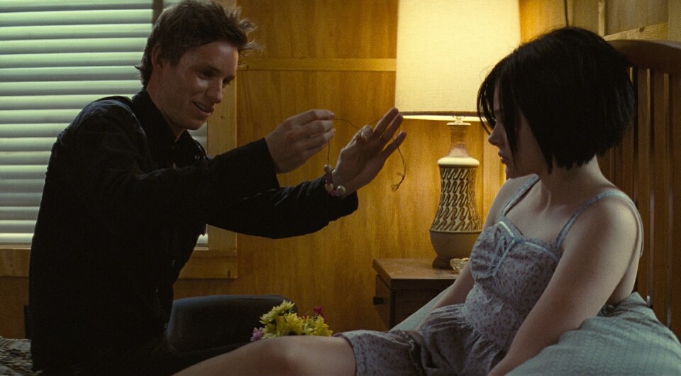 Chloe Moretz Hick Bed