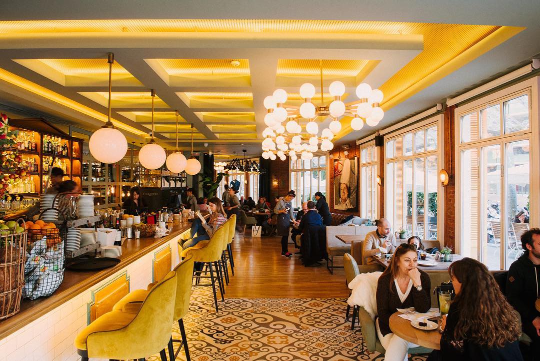 La Florinata: En la Ciudad: Europa Café Restaurant, bagels y mucho más