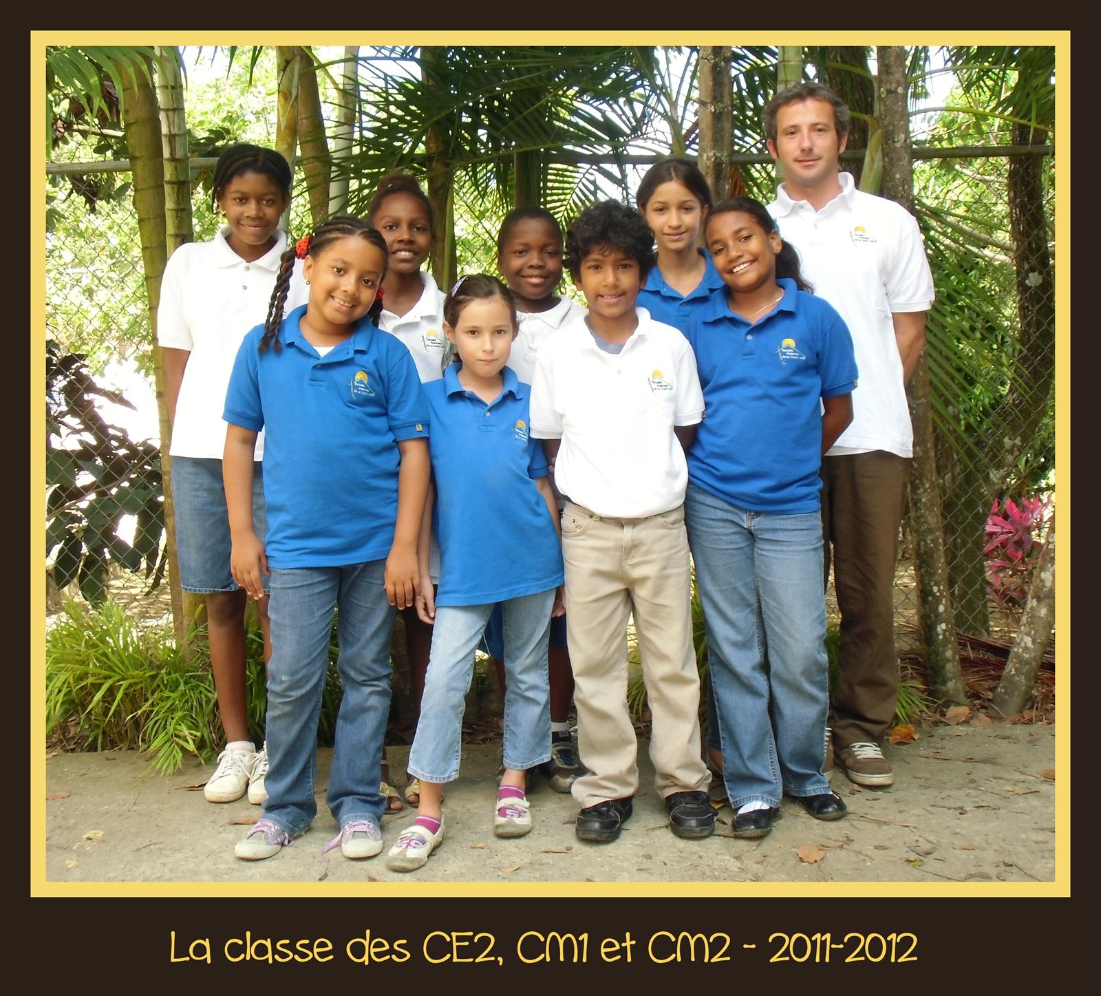 La classe des Ce2-Cm1-Cm2 2011-2012: La photo de la classe