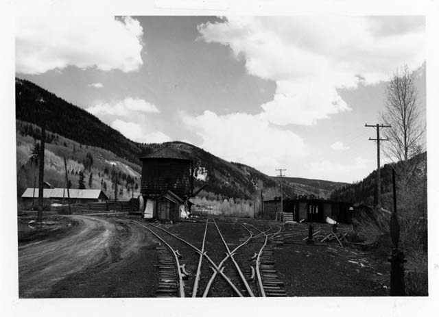 Colorado Pressless Native: Rico railroad in railyard