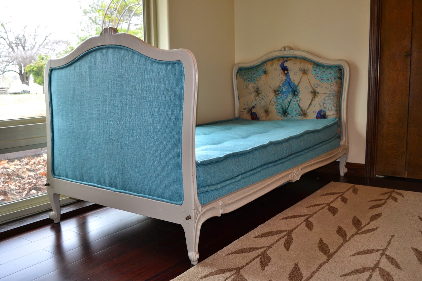 My Stuff: DIY Daybed
