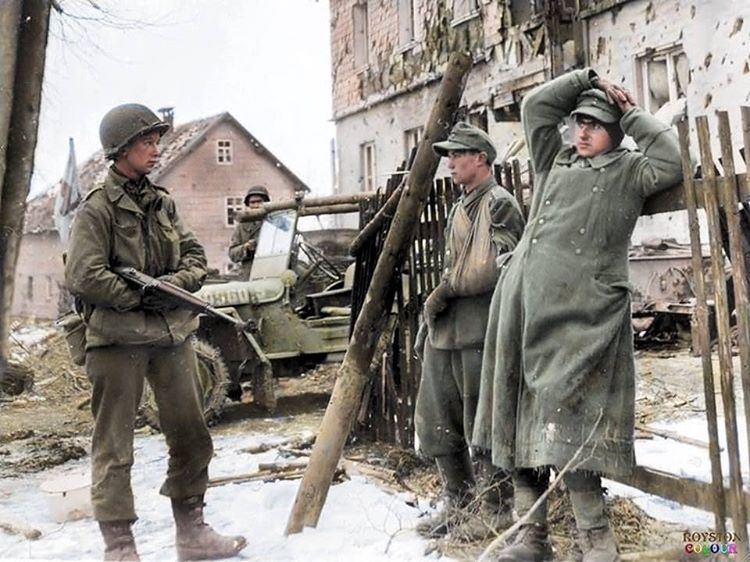 World War II in Pictures: Color Photos of World War II Part 12: G.I.s