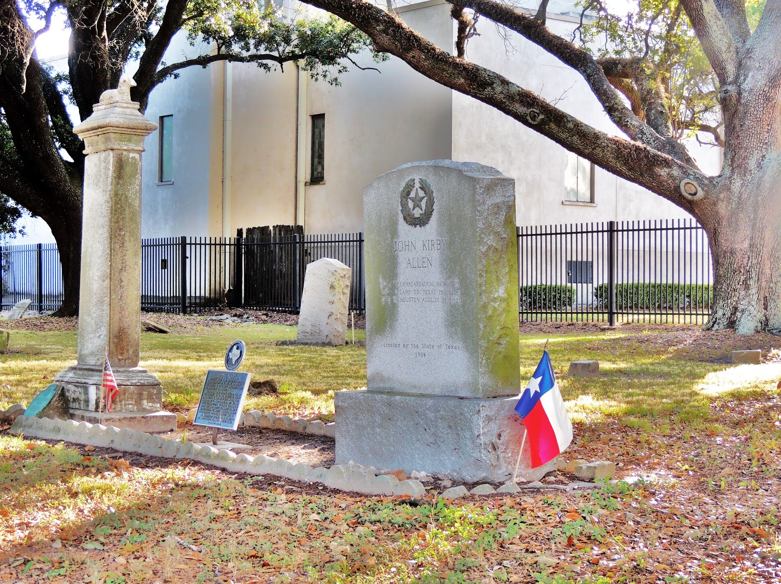 Houston in Pics: The Allen Brothers Burial Site