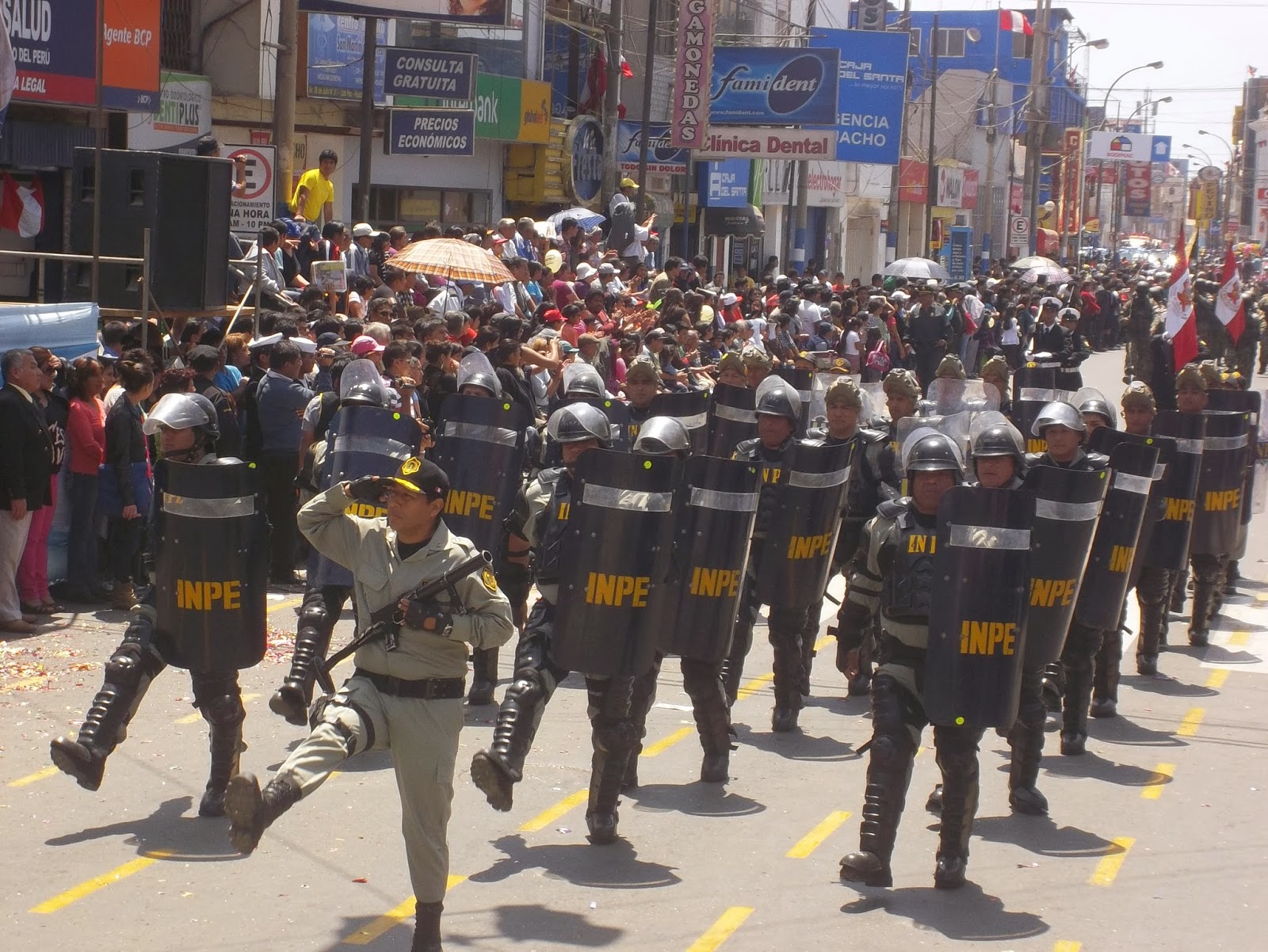 HUACHO PORTAL: HUACHO CELEBRÓ ANIVERSARIO CON DESFILE CÍVICO