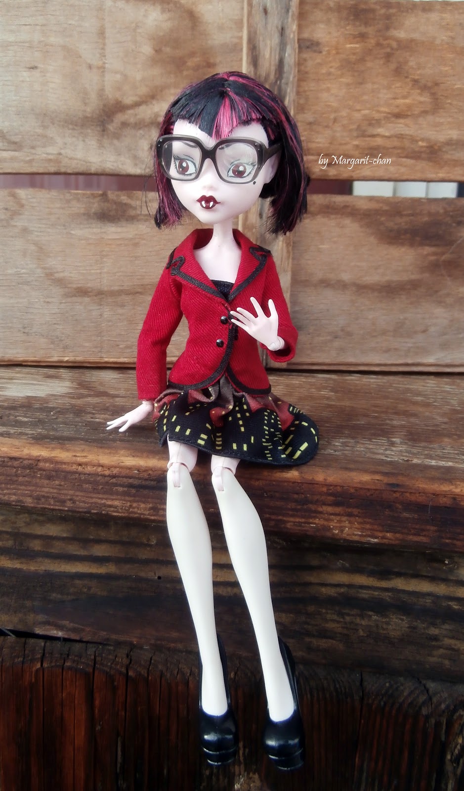 MAD Doll Studio: Monster High Gory Fangtell (EN)