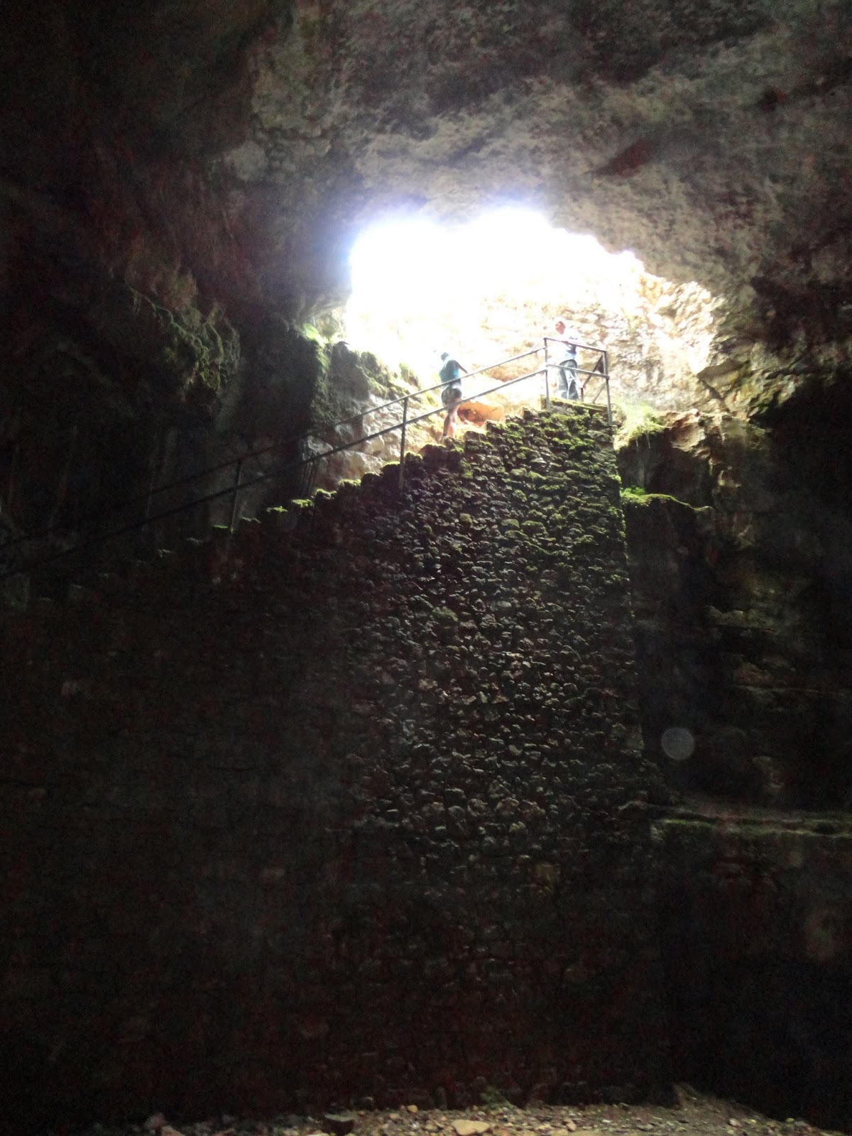 LA BALSA Y LA SIMA DE ALCORÓN (-AT-)