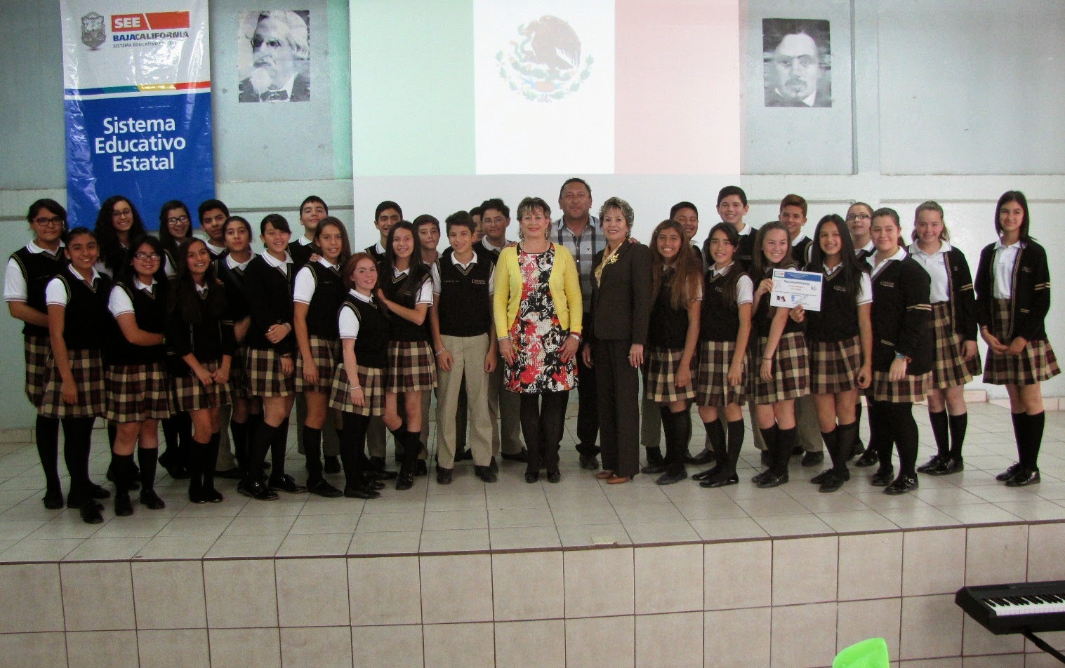 Educación BC: ALUMNOS DE SECUNDARIA UNIFRONT REPRESENTARÁN A ENSENADA