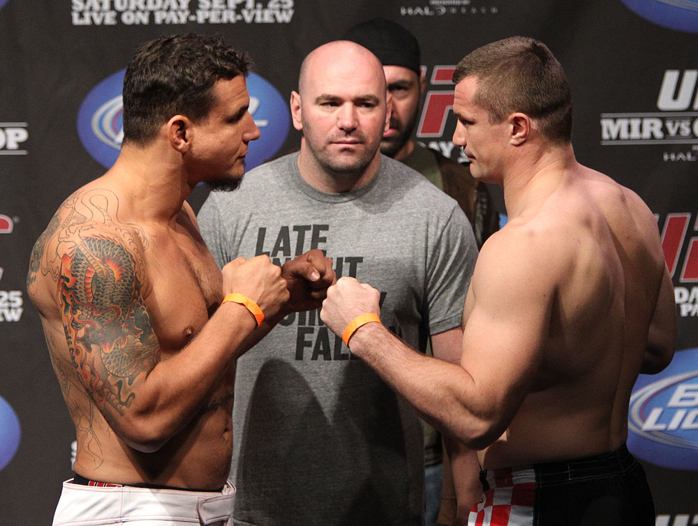 '18 : Nicco Montano is the first Native American champion in UFC history